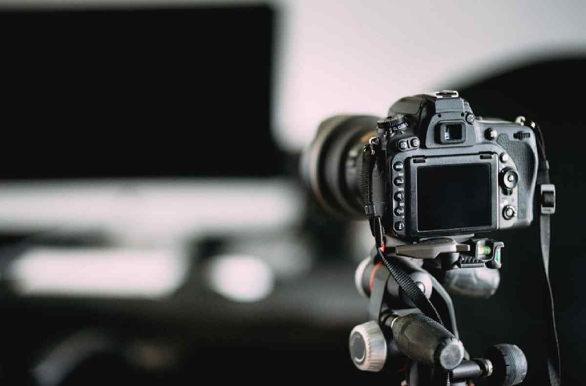 The Perfect Shot: Steps for Arranging Your First Photo Shoot - Artcentron