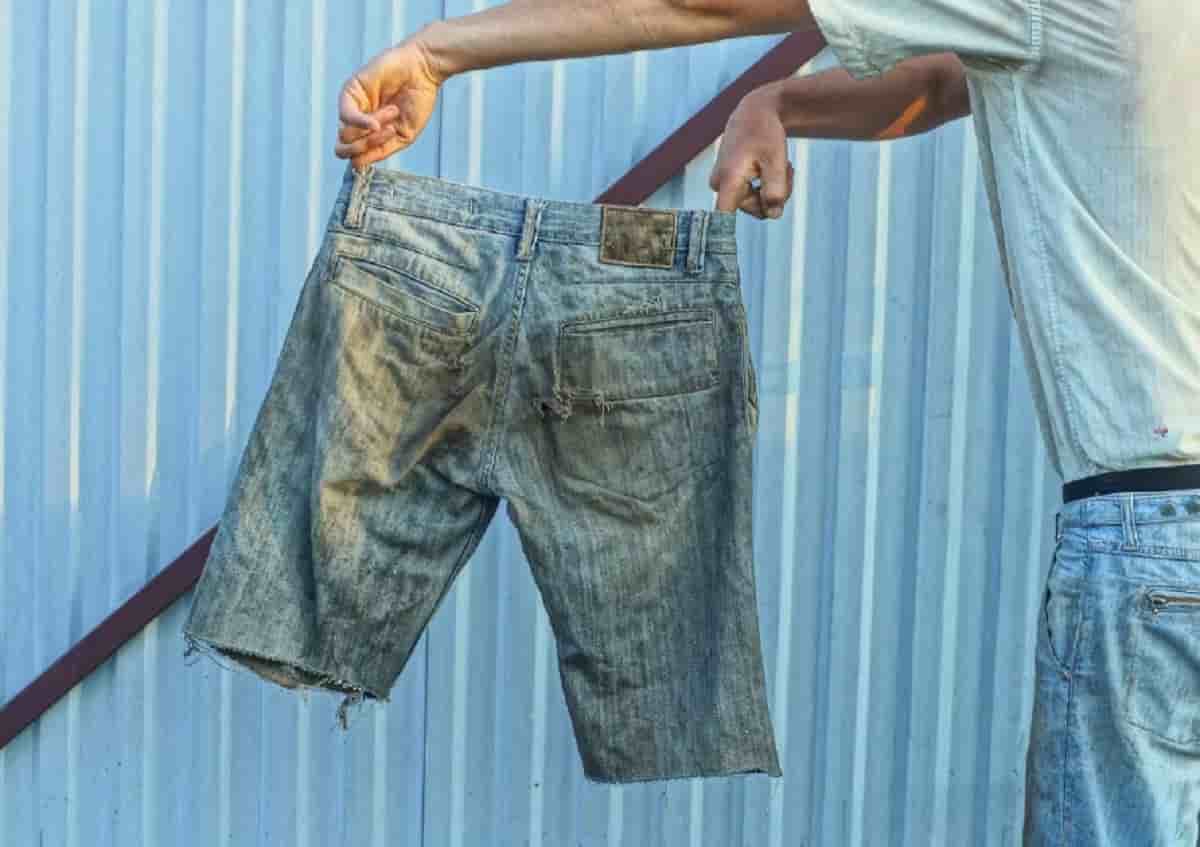 You Go-To Style Guide for Deconstructed Garments